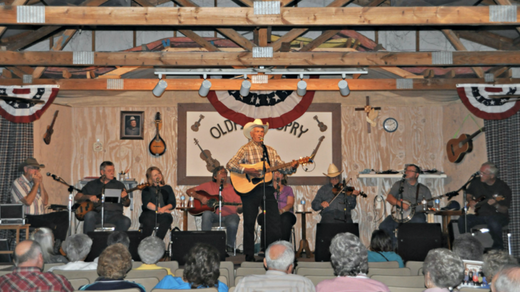 5 Things to Do in the Ozarks on Memorial Day Weekend - Show Me Christian County